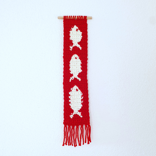 FREE fish banner tapestry crochet: Crochet pattern | Ribblr