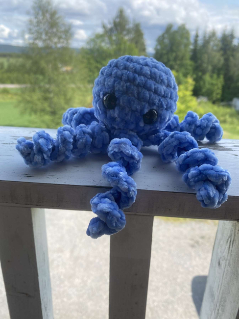FREE Jerald the jelly fish: Crochet pattern | Ribblr